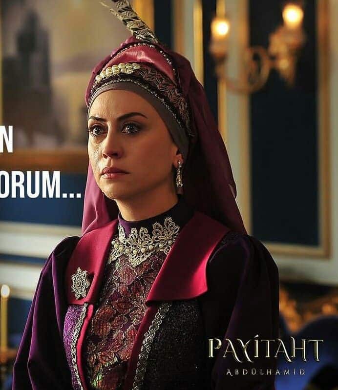 Azize Dizisi Oyuncuları Konusu Kanalı Yapımcısı Yönetmeni